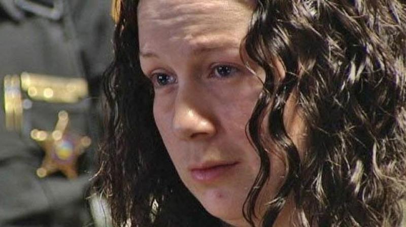 US mother let drug dealer rape her minor daughter to finance addiction